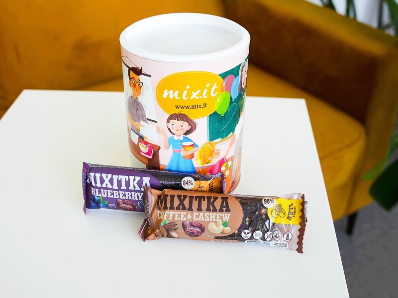 Tubus dobrot pro milé učitelky a učitele | Mixit.cz